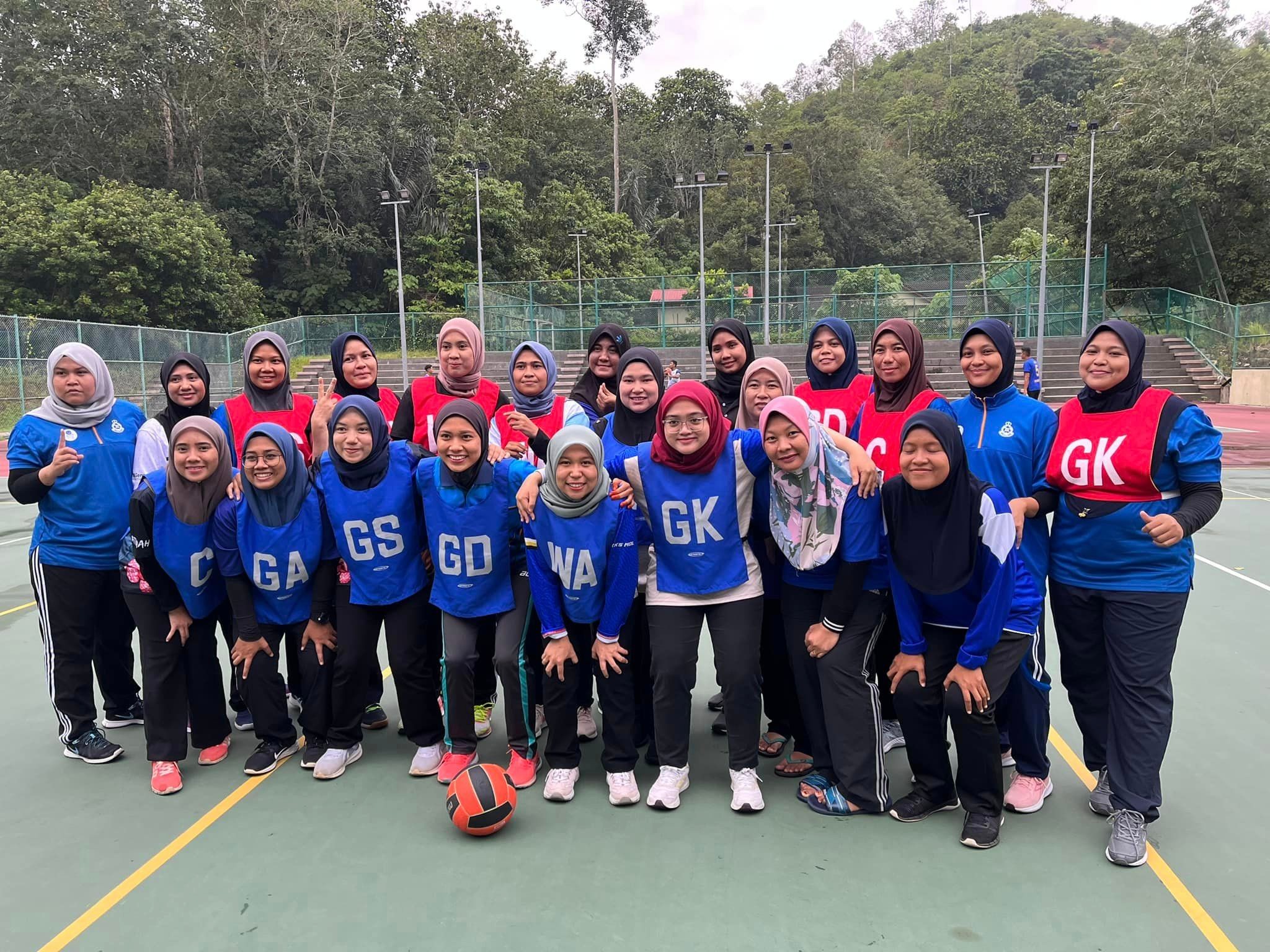 Perlawanan Persahabatan Bola Jaring Lelaki & Perempuan Antara MDL Dan ...