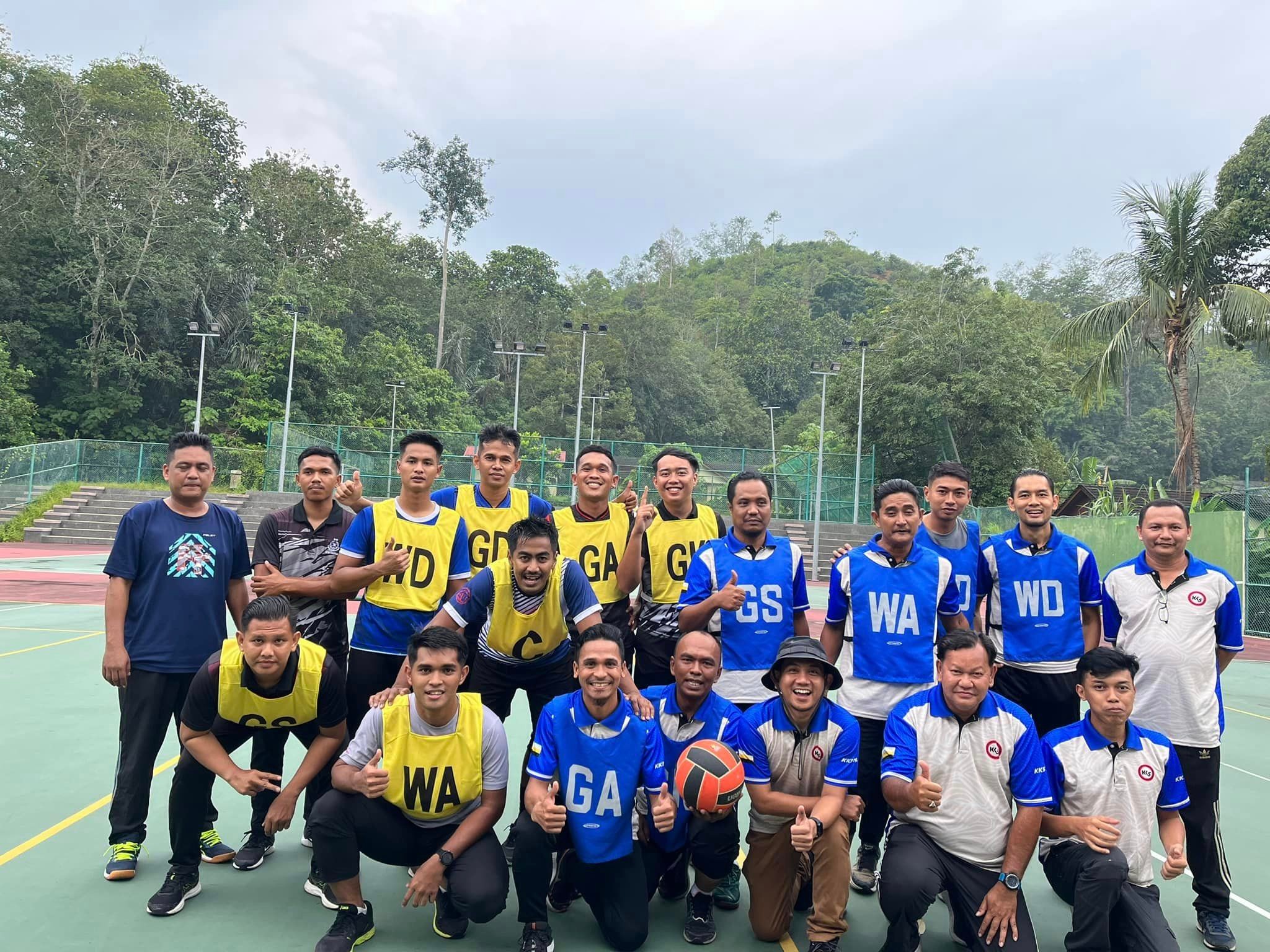 Perlawanan Persahabatan Bola Jaring Lelaki & Perempuan Antara MDL Dan ...